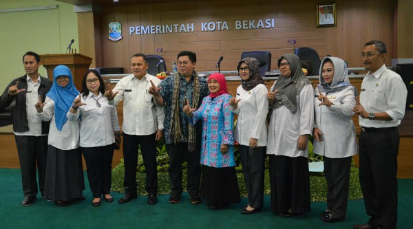 Bekasi Sosialisasi Budaya Gemar Membaca - Posbekasi.com