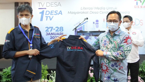 TV Desa Dapat Tingkatkan Kreatifitas Masyarakat Desa - Posbekasi.com
